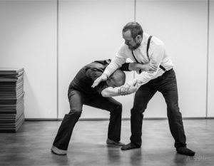 Bartitsu/Suffrajitsu - Les Choses Aux Poings